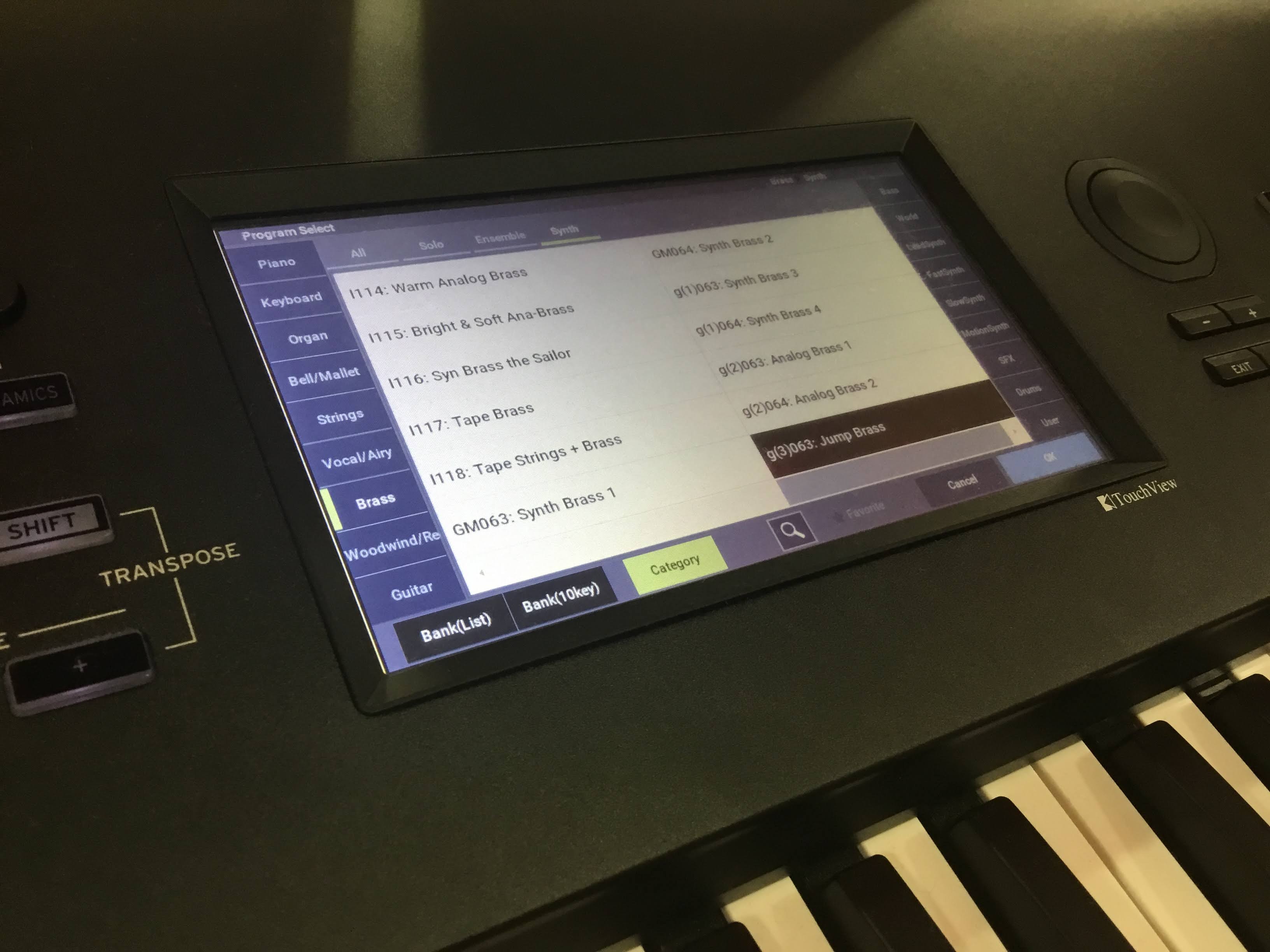 【国内初!】Oberheim OB-X8でJump Brassを弾いてみた【比較あり】｜島村楽器 三宮オーパ店