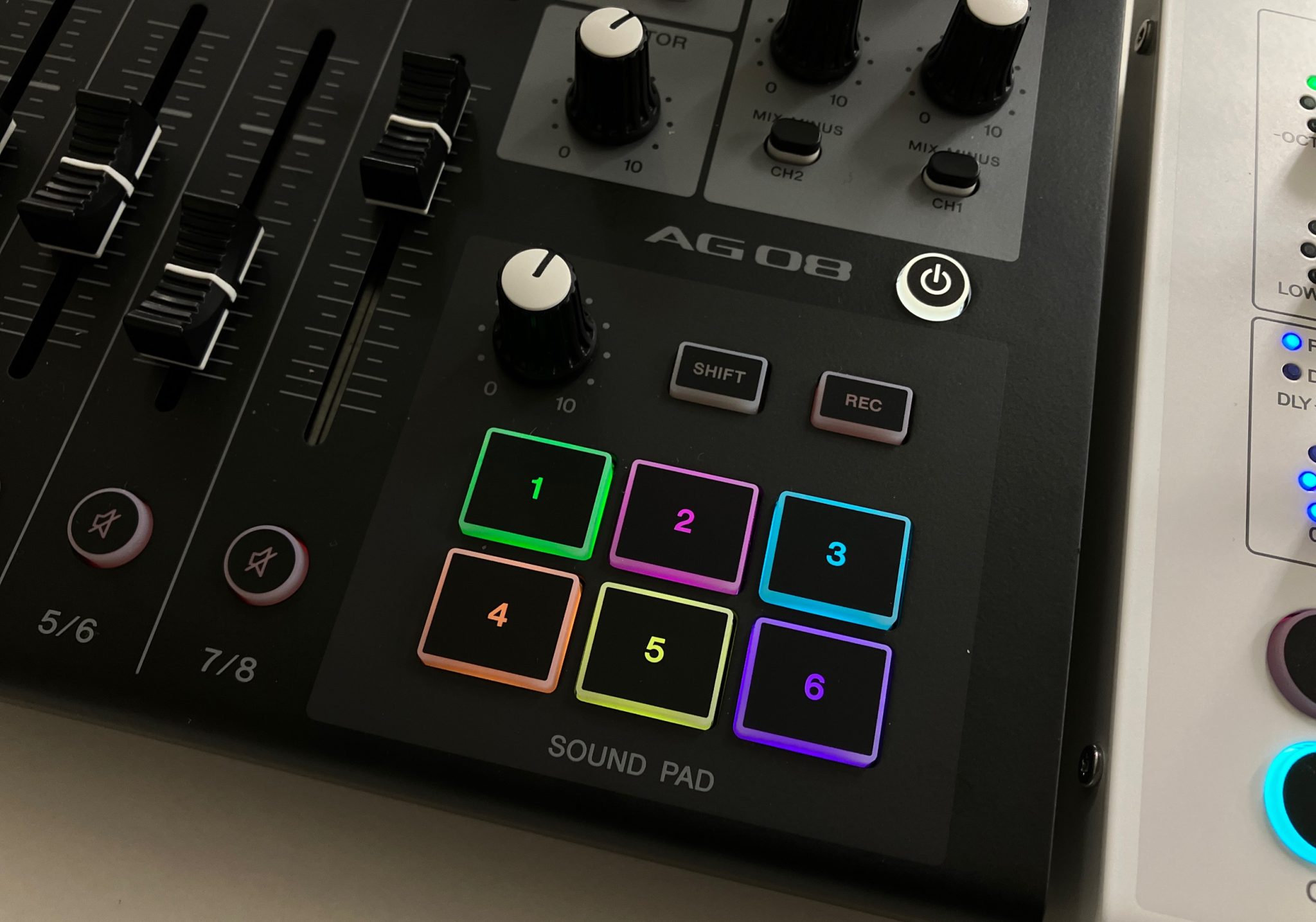 YAMAHA AG08実機レビュー！人気の配信用ミキサーのフラグシップモデルが登場！｜島村楽器 名古屋パルコ店