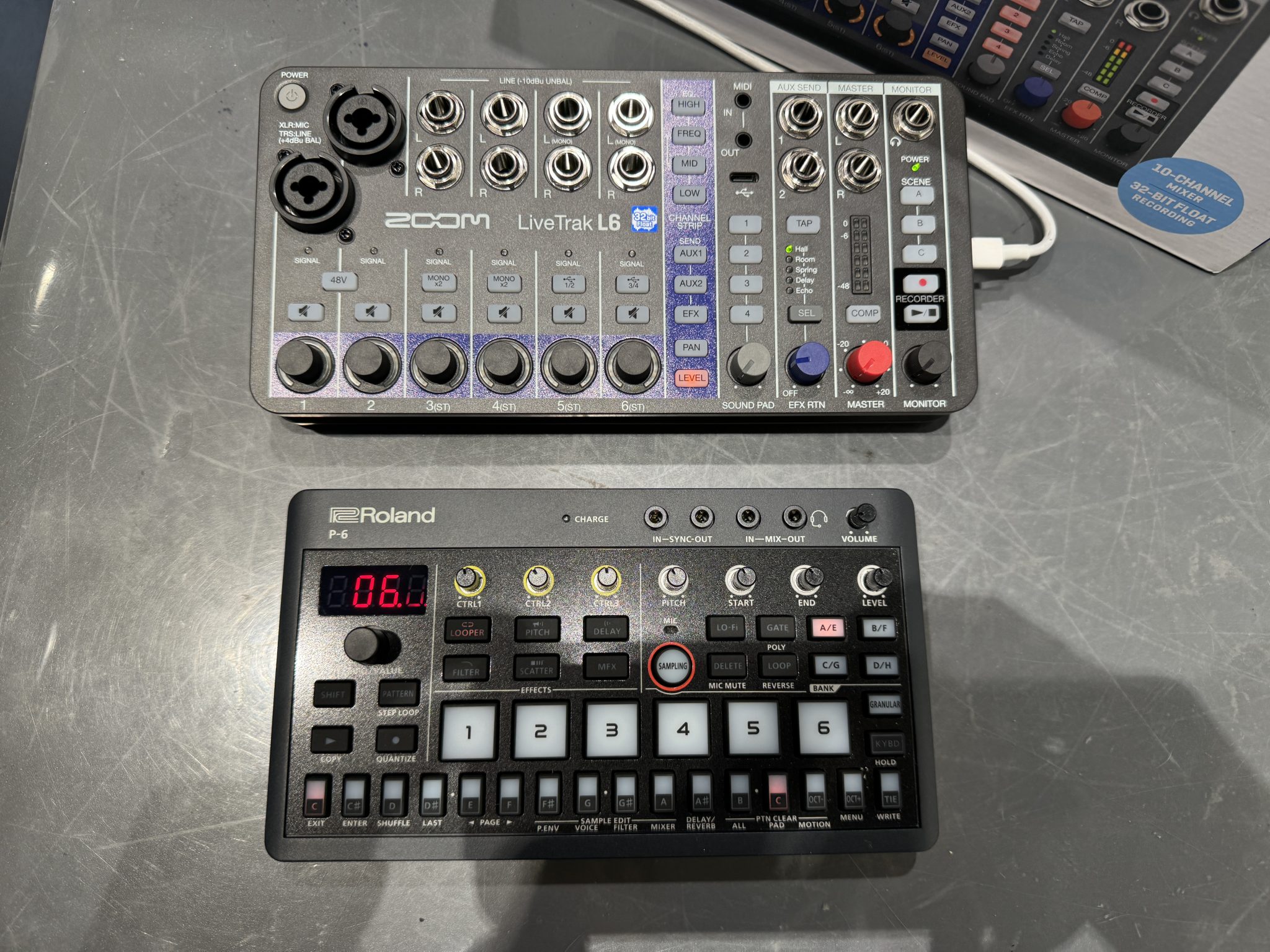 ZOOM LiveTrak L6登場！32bit Float対応の超小型10chデジタルミキサー＆レコーダー｜島村楽器 名古屋パルコ店