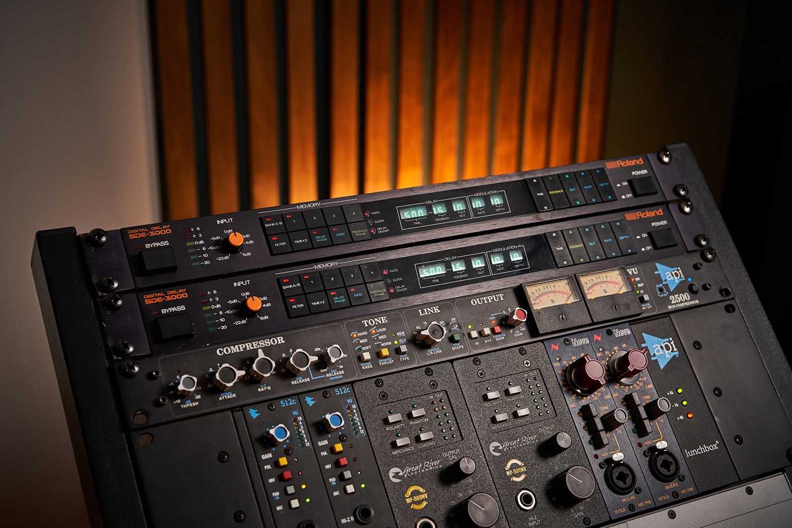 【エフェクター / デジタルディレイ】「BOSS SDE-3000D」登場！【2023年5月27日（土）発売予定】｜島村楽器 イオンモール直方店