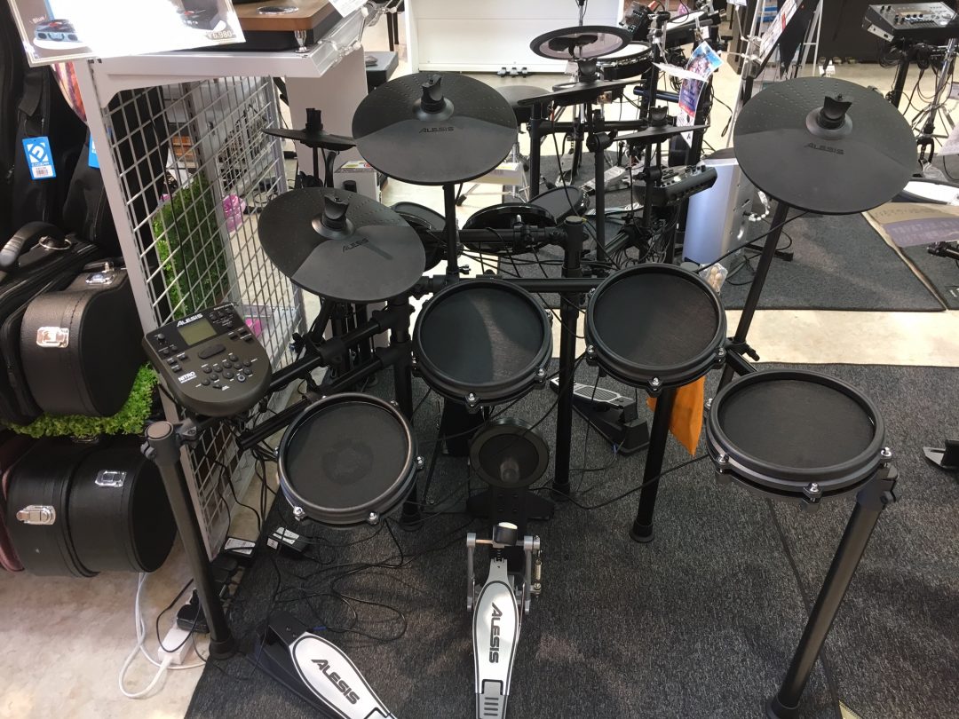 電子ドラム】打面がメッシュヘッドに生まれ変わったALESIS NITRO MESH KITが入荷しました！｜島村楽器 仙台泉パークタウンタピオ店